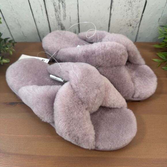 Kirkland Signature | Shoes | Kirkland Signature Womens Criss Cross ...